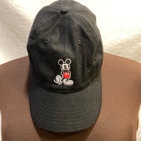 Disney | Accessories | Disney Mickey Mouse Vtg Logo Mickey 5wool Blend ...